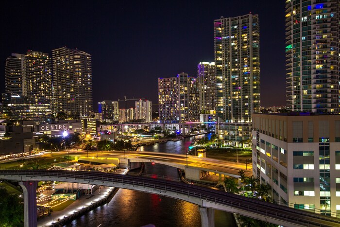 Comfort Inn & Suites Downtown Brickell-Port of Miami: New 2026 Review ...