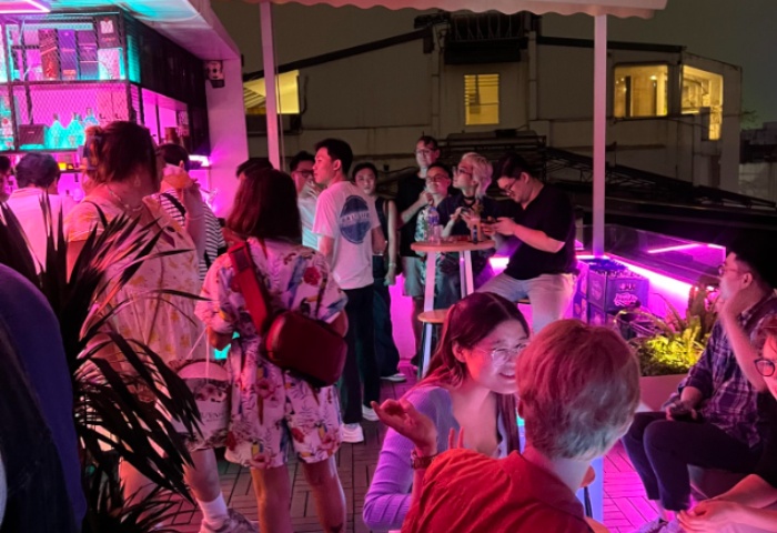 R7 Bar: New 2025 Review, Photos & Map